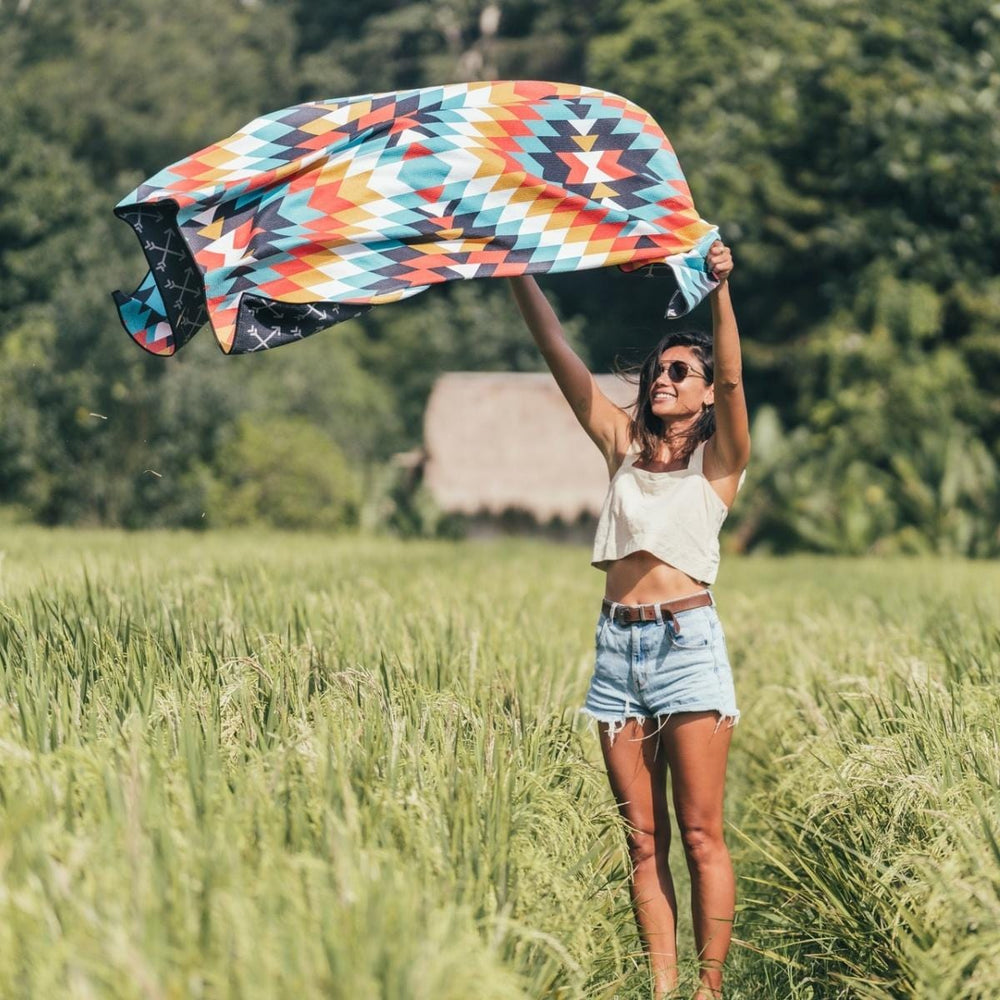 Sustainable Sand Free Beach Towel | Sandless Beach Towels | Evolve ...